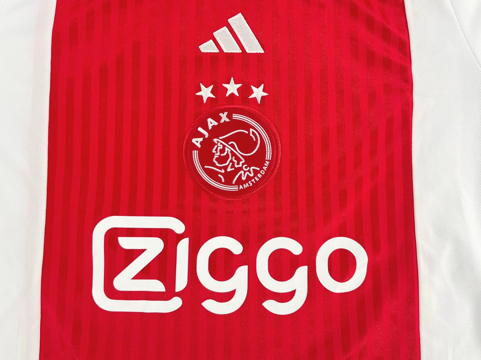 AFC Ajax voetbalshirts - Oldschool Voetbalshirts